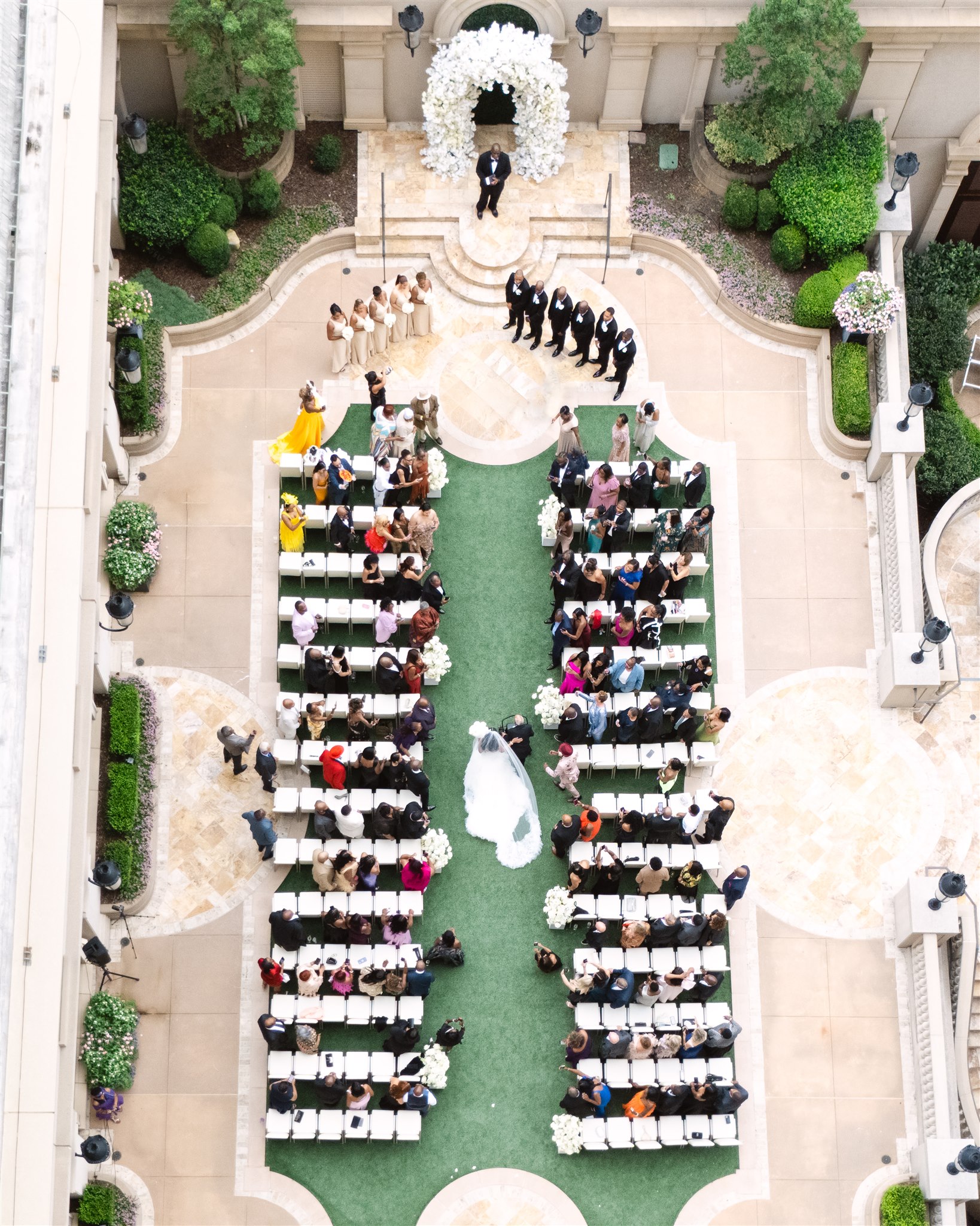 Should You Have a Friday or Sunday Wedding? The Pros and Cons You Need ...